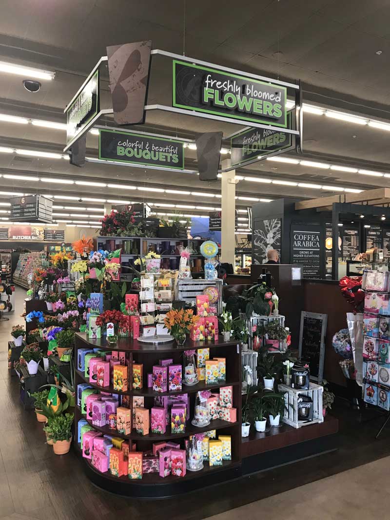 Bashas’ Celebrates Grand Reopening Of North Phoenix Store