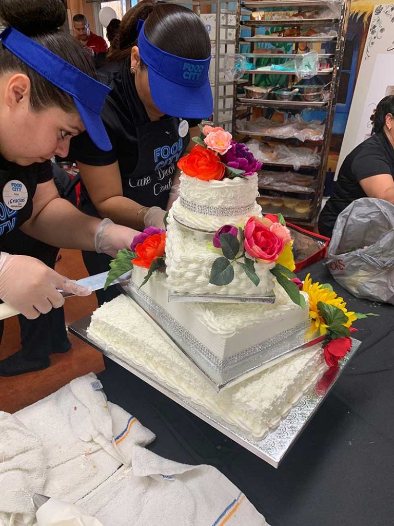 Food City Bakery Artists Showcase Talent In Cake Decorating Competition