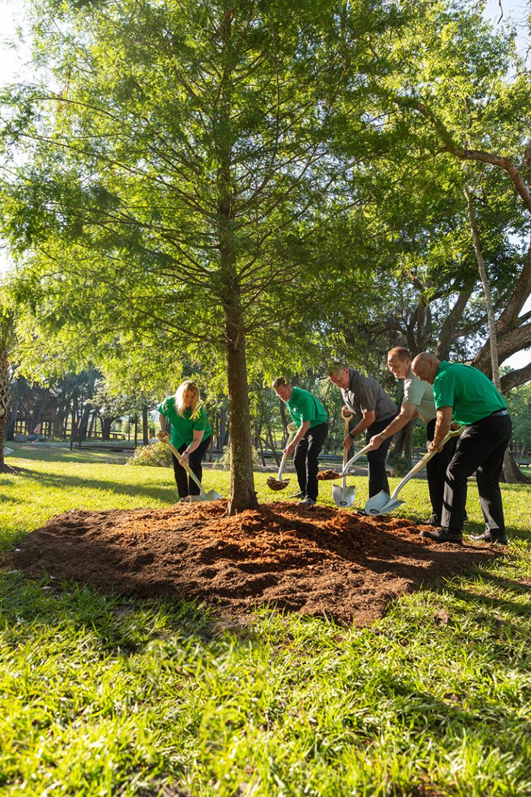 Publix Ceremony Commemorates Planting 1M Trees