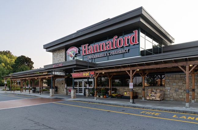 Innovative Hannaford Store Pursues Sustainability Challenge