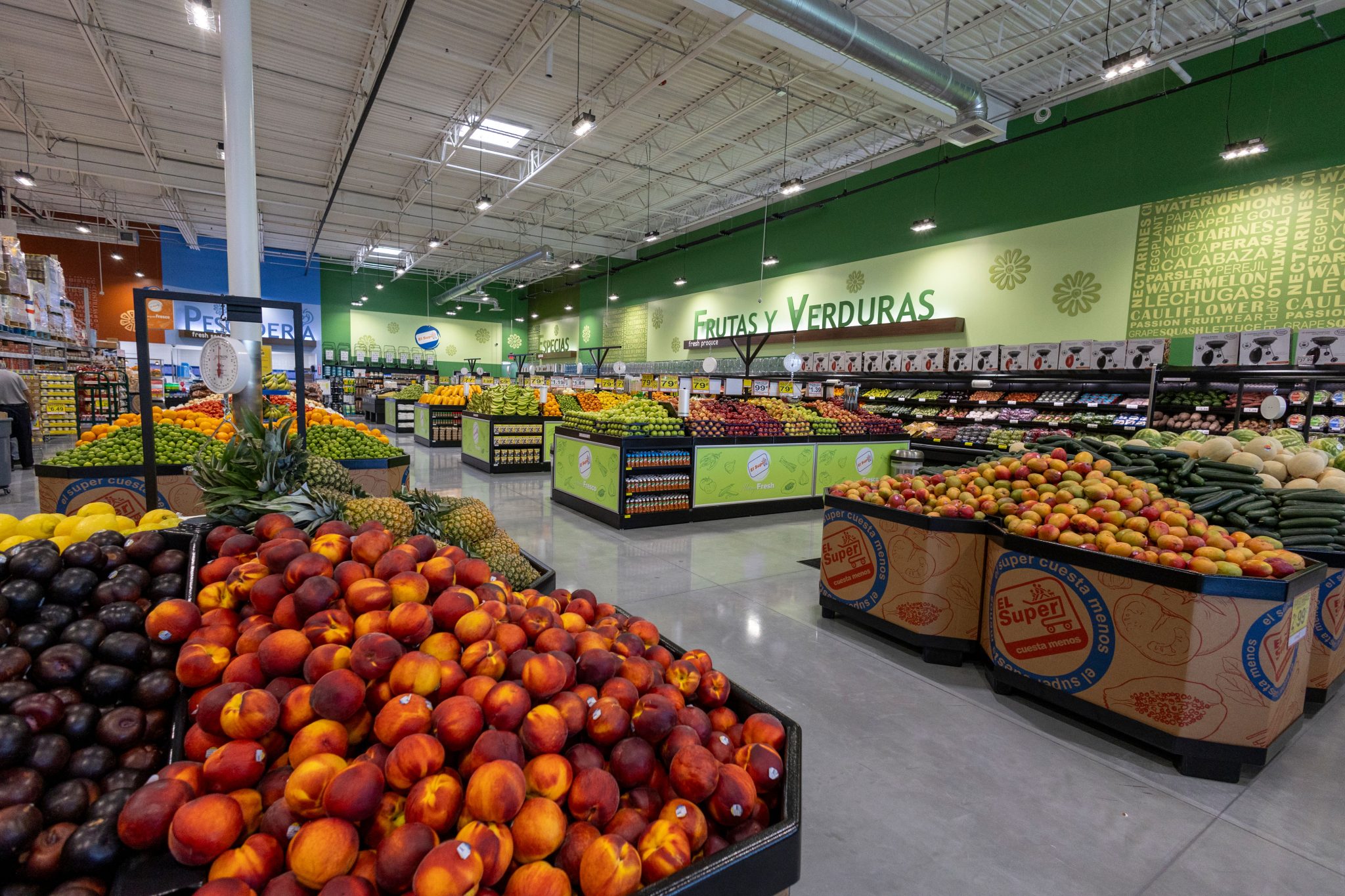 El Super Opens New Location In Bell Gardens, CA