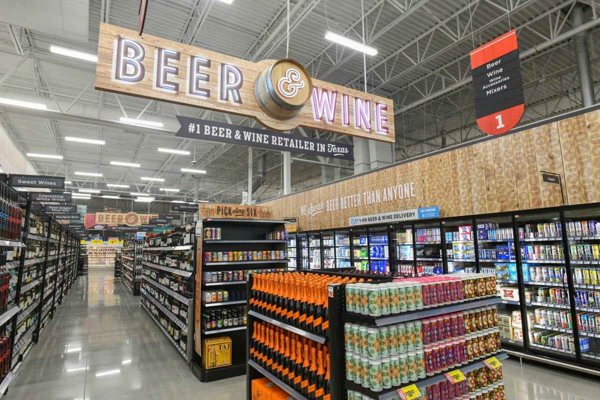 H-E-B Opens Store Near UTSA's Main Campus