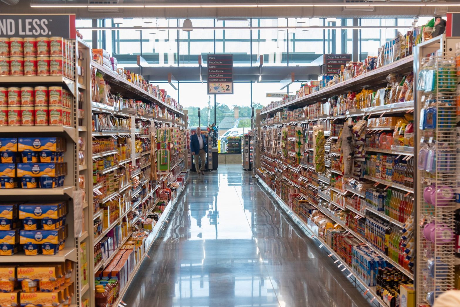 Weis Markets Celebrates Grand Opening In Charlotte Hall, MD