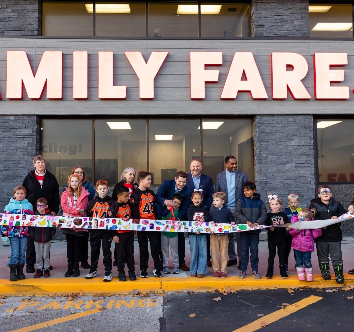 SpartanNash Debuts Remodeled Family Fare In Byron Center, MI