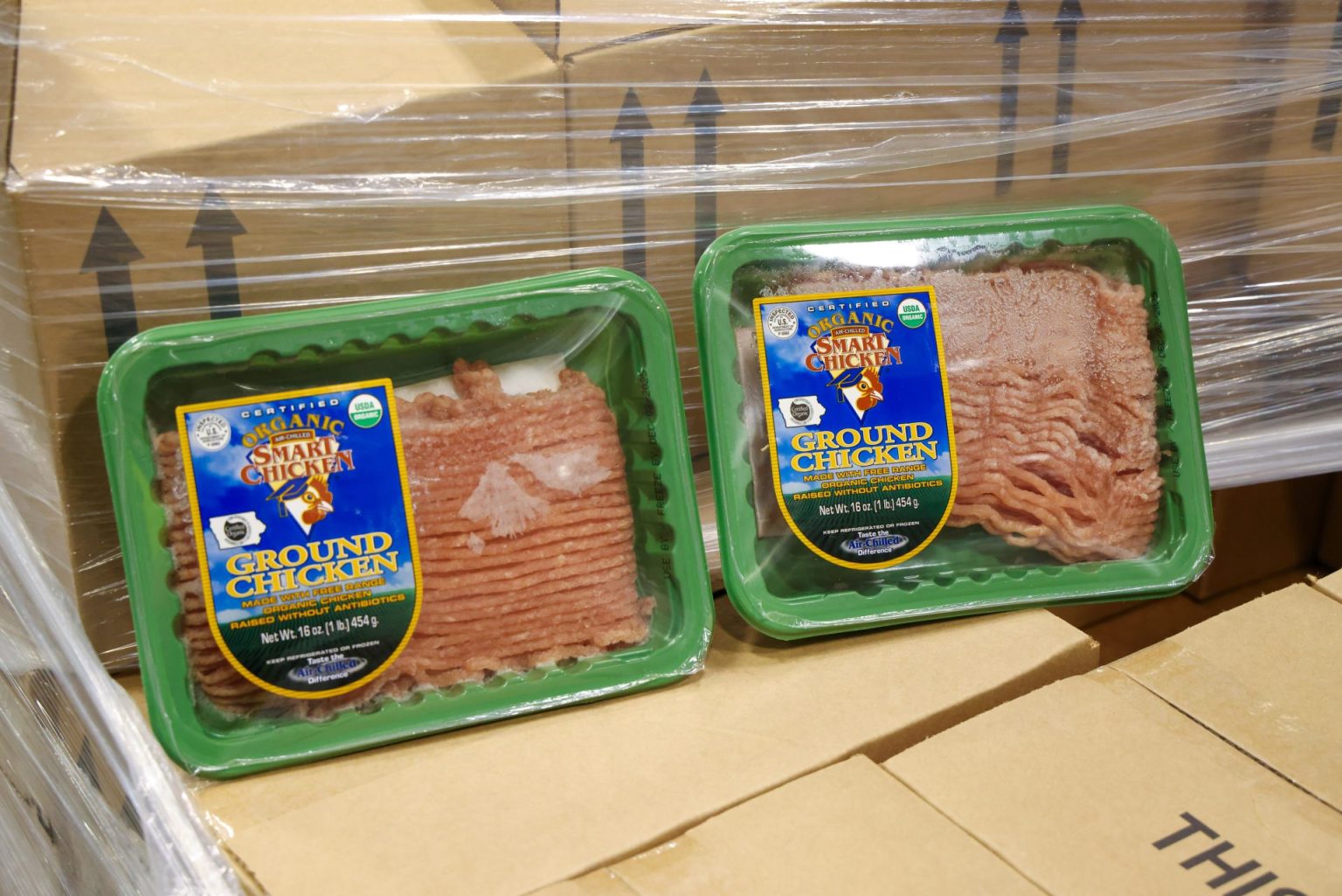 United Supermarkets, Smart Chicken Donate To South Plains Food Bank